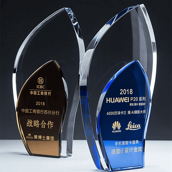 Dual Tone Crest Crystal Glass Award Trophy – InscribedGiftsKe